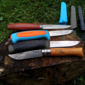 Mora Carbon vs Stainless | Hike for Purpose